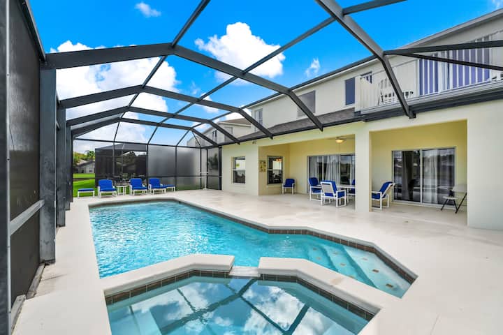 Poolside 5br Escape With Pool Table & Parking - Kissimmee, FL