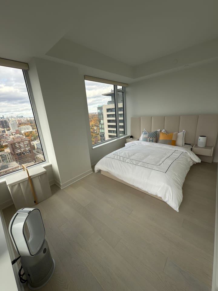 Skyline Suite In Yorkville | High Floor + Balcony - 多倫多