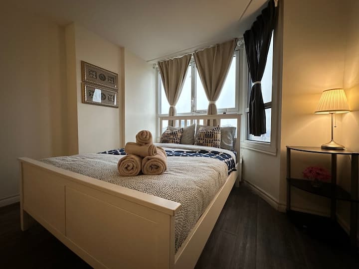 Affordable Stay Near Concordia University - Montreal