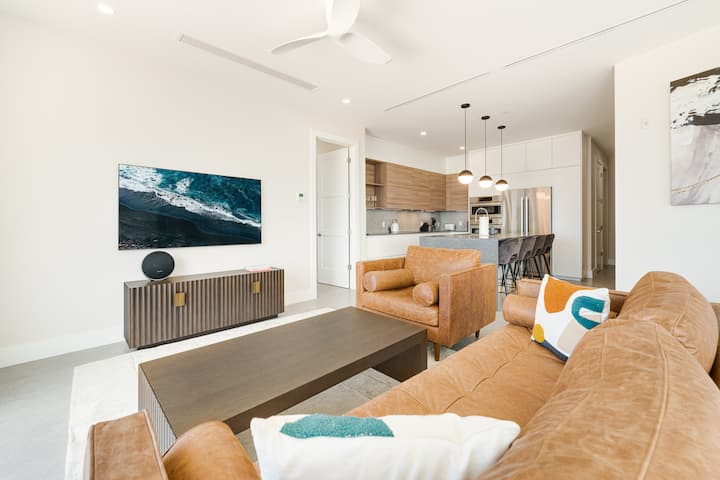 Point West - 3 Bedroom Partial Ocean View #201 - Cayman Islands