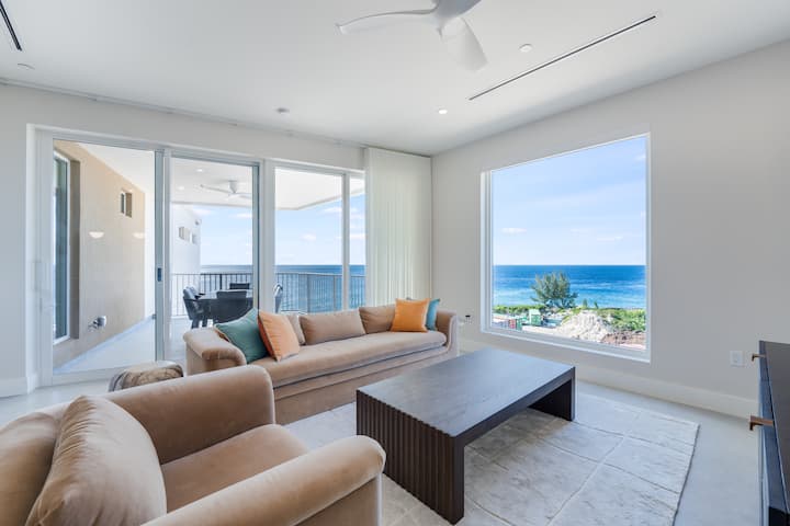 Point West - 3 Bedroom Partial Ocean View #401 - Cayman Islands