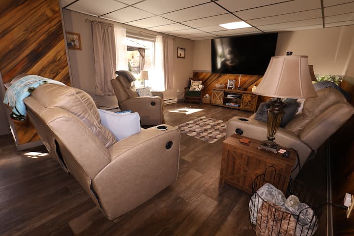 Hocking Hills 2br Cabin-style Apt - Aspen Hot Tub - Logan, OH