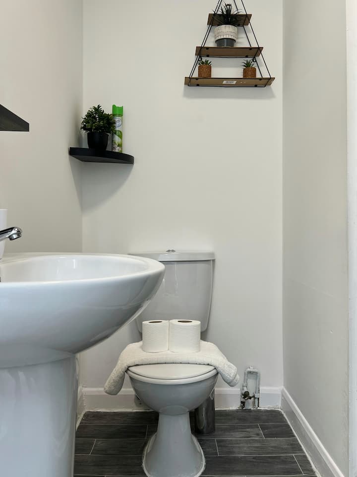 Bv Luxury 1bedroom Apt With Special Long Term Disc - Huddersfield