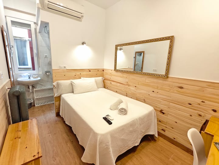 Hostal Aliste - Habitación Individual En Gran Vía - Madrid