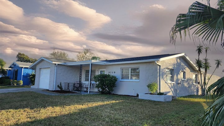 Paradise Golden View - New Port Richey, FL