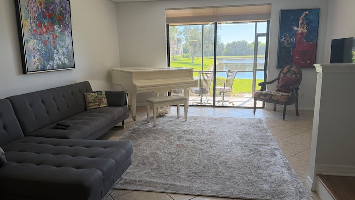 Skybird Sunshine Home - Bradenton