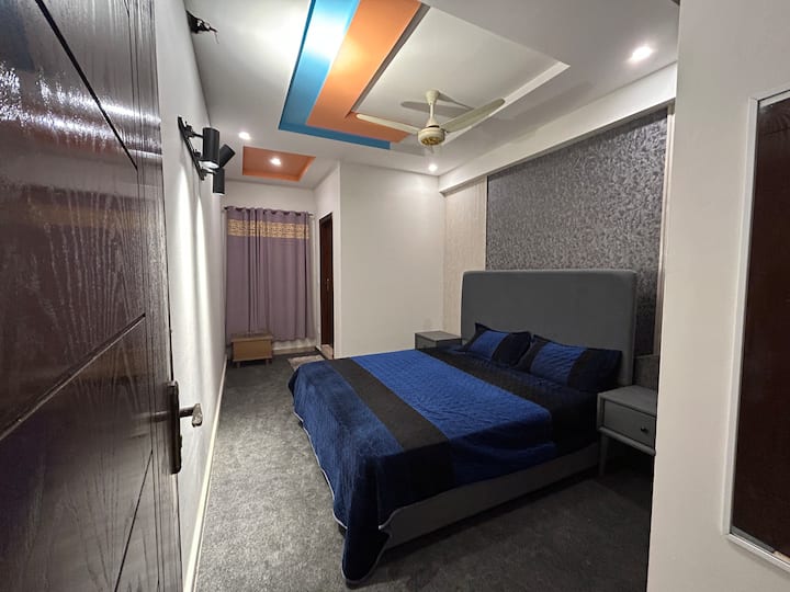 Modern Minimalist 2-br | Luxury Stay In Quiet D-12 - Islamabad