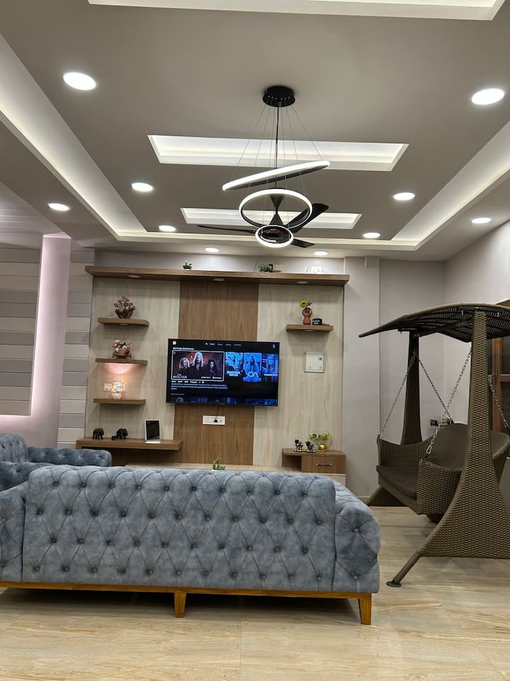 Stay By The Lake | Stylish Home, Perfect Location - Gorakhpur