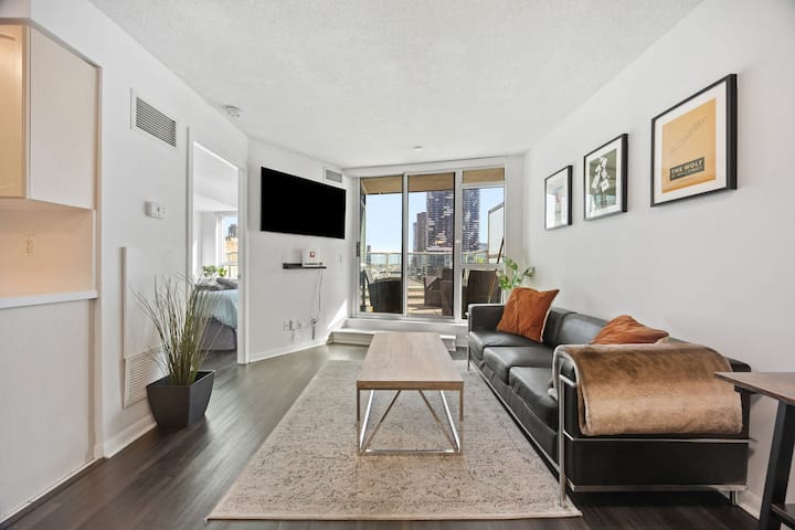 Downtown Condo Near Union Station & Cn Tower - Toronto