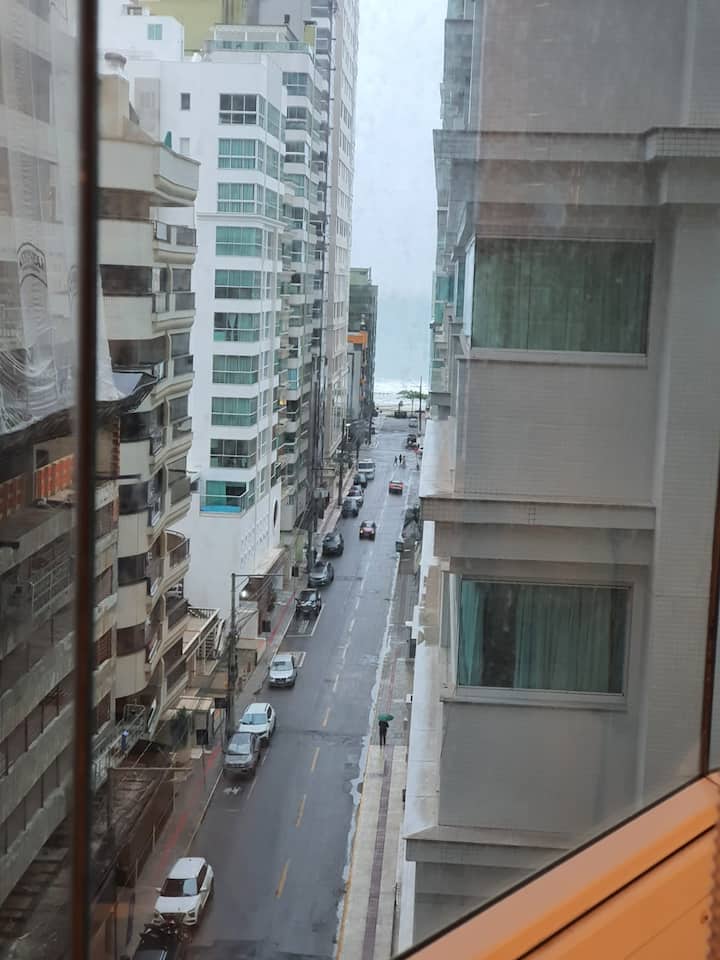 Belo E Confortável- Meia Praia - áRea Privilegiada - Itapema