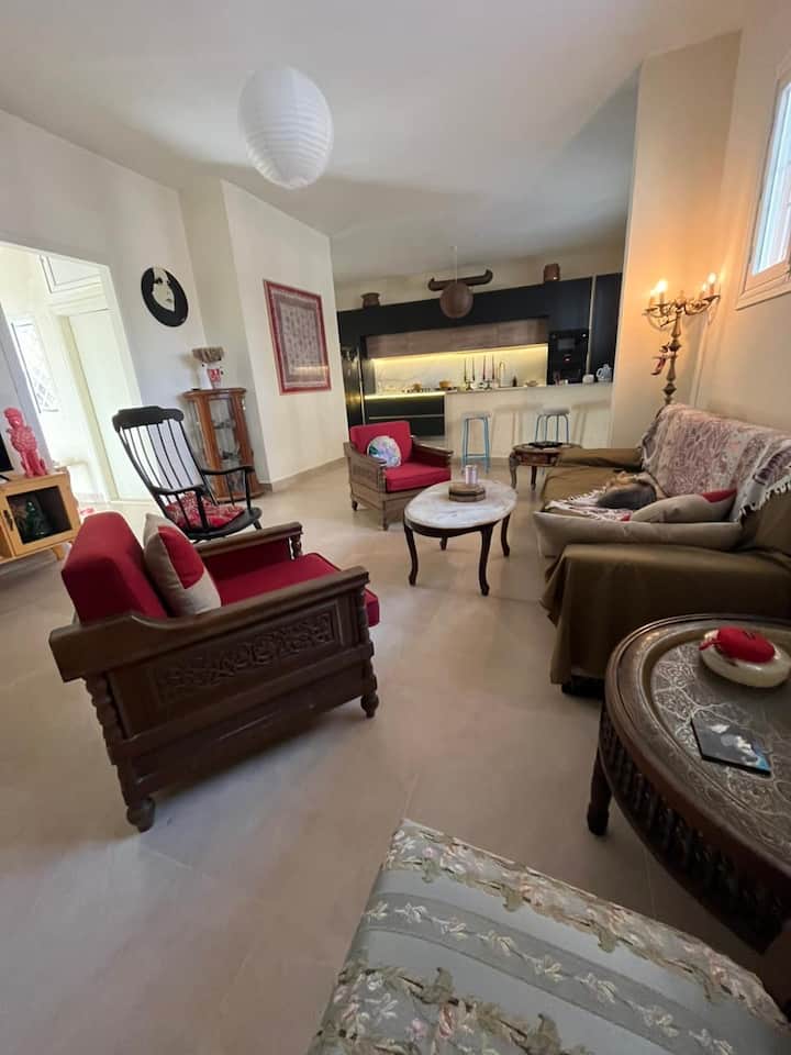 The Home Of Sage, A Practical & Relaxed Apartment - Lebanon