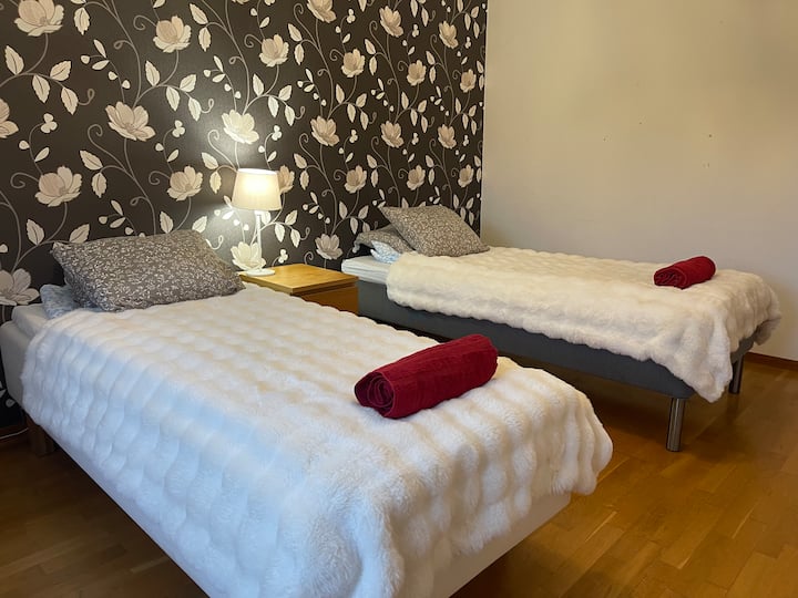 Workers • 4br • 6 Beds • 2 Bath • Near Volvo & Skf - Göteborg