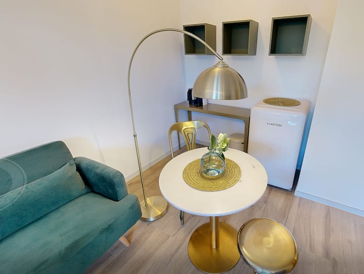 739a Goldfinger+suites I Apartment Unique - Lana