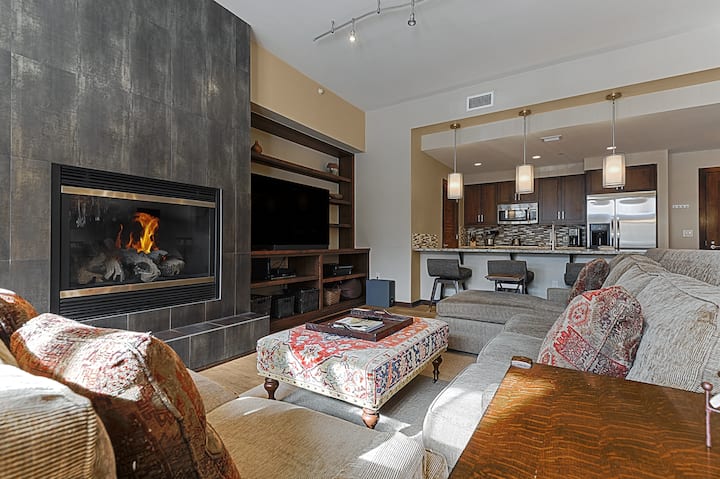 Luxury Downtown Residence - Steamboat Springs, CO