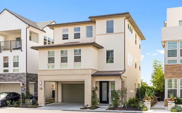 Luxury New 4br Home W/ Sunset Views & Pool Access - Mission Viejo, CA