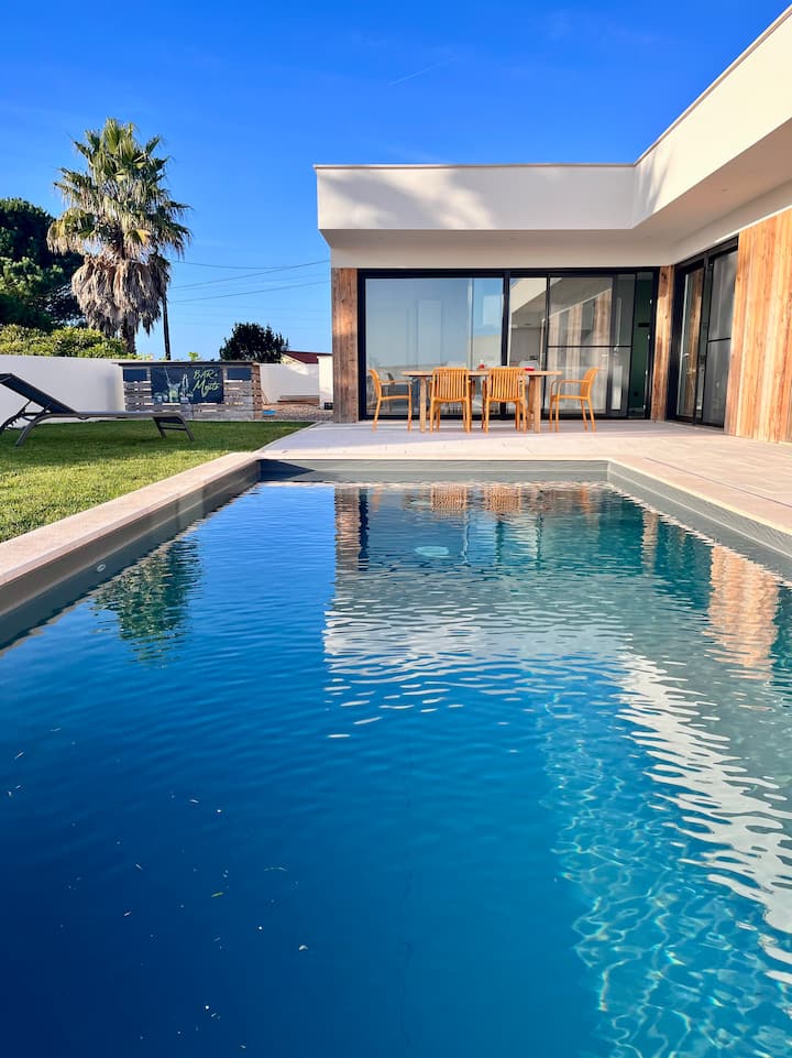 Villa Casa Branca, Piscine Chauffée Pmr à Lourinhã - Lourinhã