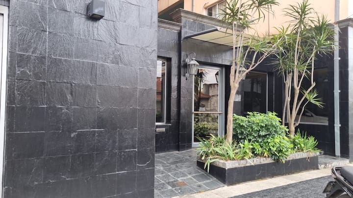 Amplio Y Cómodo Monoambiente Con Cochera - San Justo, BA, Argentina