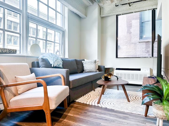 The Parkside Perch (Fitness Center • Lounge) - Chicago Loop - Chicago