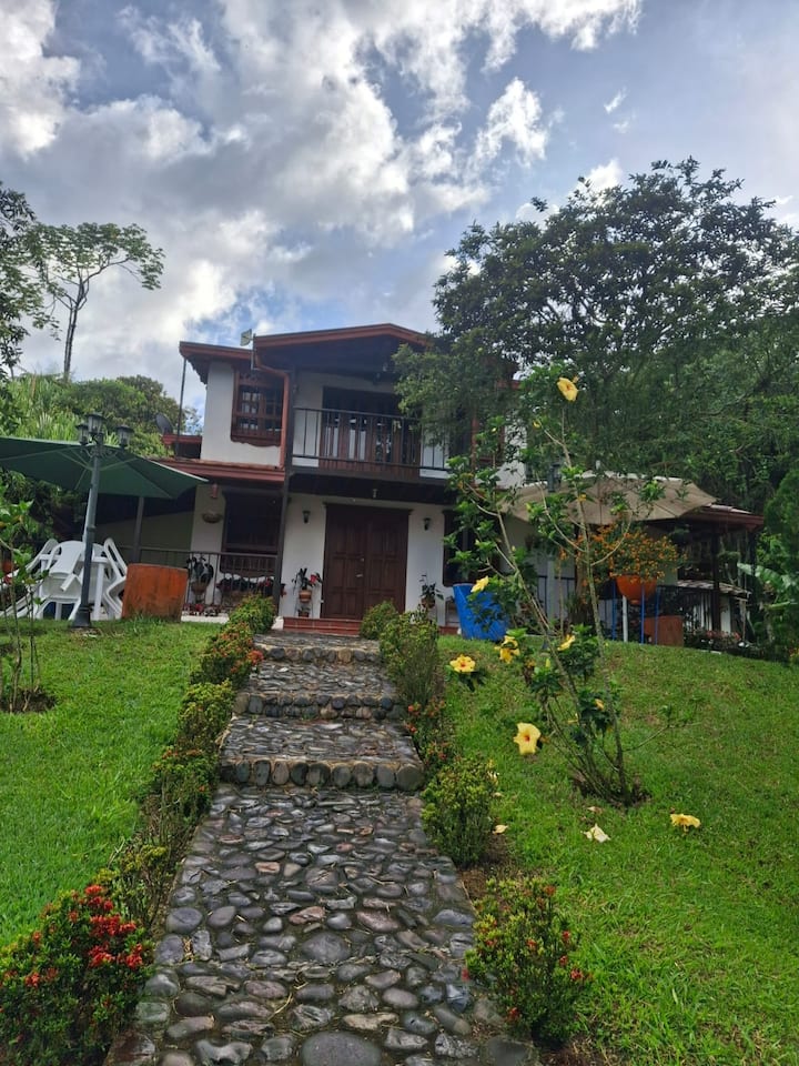 Country Home In Jardin, Beatiful View Of The Town. - Jardín