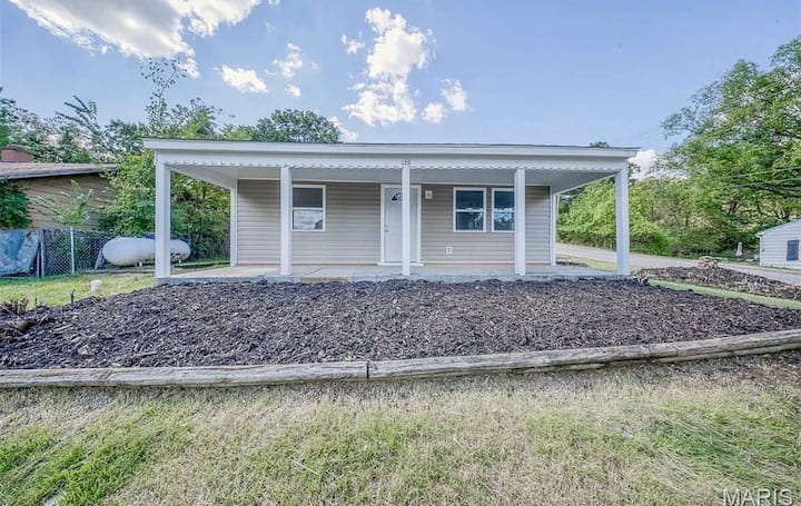 Peaceful Home| 13 Minutes From Ft Wood! - Waynesville, MO