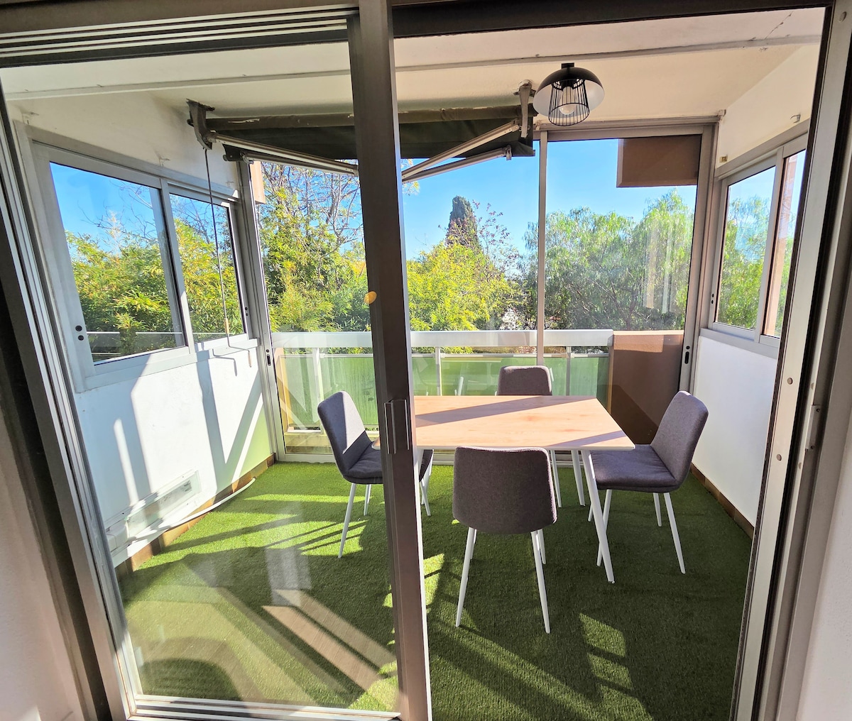 Apartment with veranda - 10' walk to the sea - Apartments for Rent in ...