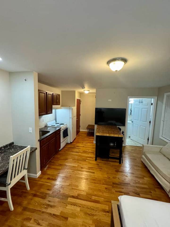 Gem 5 Min Away From Path 30 Min To Manhattan - Newark, NJ