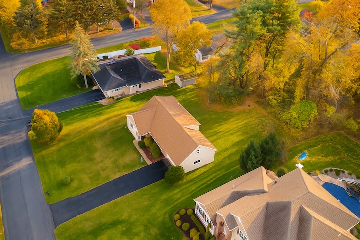 *New* Spacious 3br Home In Quiet Neighborhood - Albany, NY