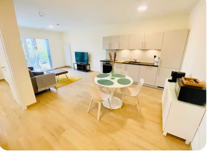 Contemporary 1br Flat With Parking - Luxembourg City