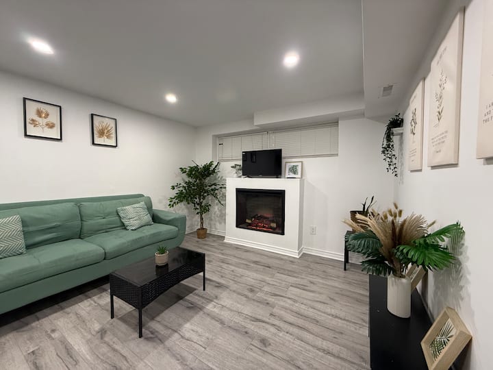 Cozy Modern Suite In Barrie! Close To Amenities! - Barrie