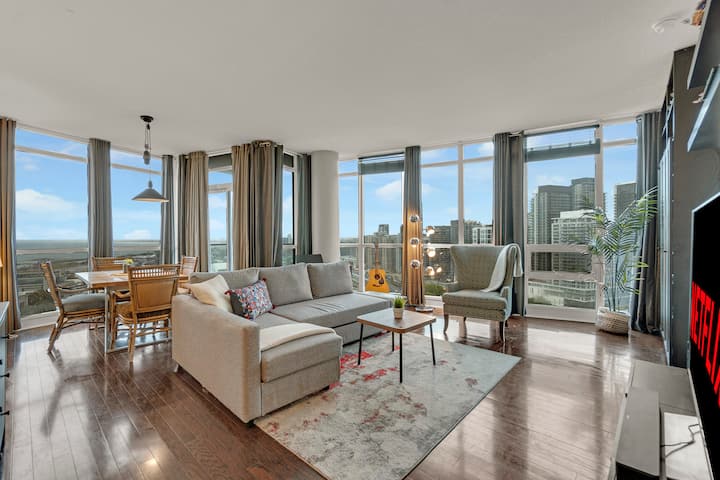 Panoramic View - 2br - Exhibition Place - Parking - Toronto