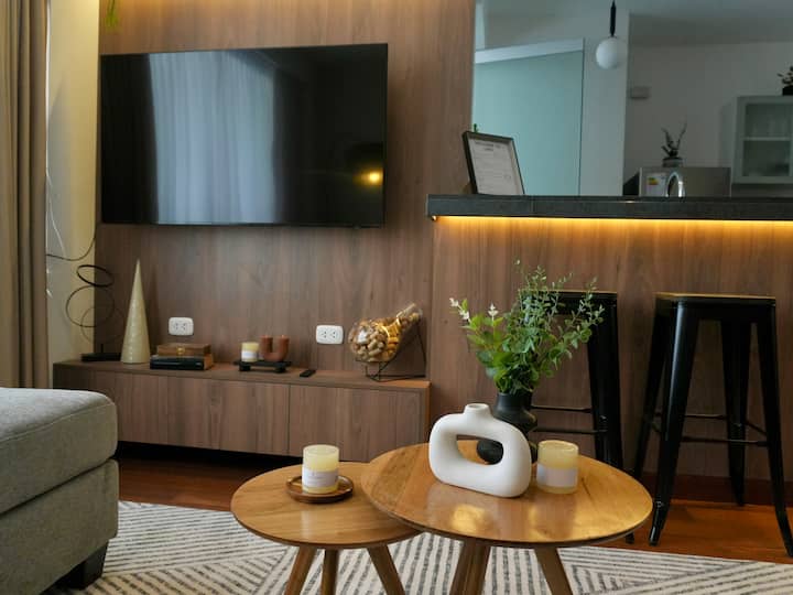 Moderno Apt 3d, Cerca Kennedy, 1000mb Wifi - Pérou