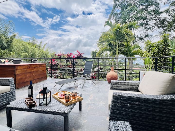 Rural Escape With Lago Calima Views! - Calima