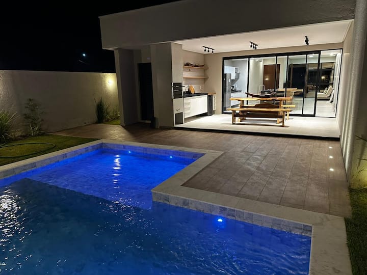 Alto Padrão C/ Piscina E Vista Bsm/gunga - Brazília