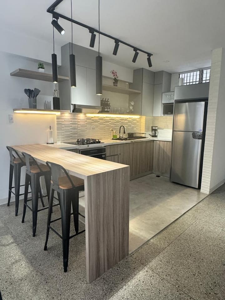 Apto Mediterráneo Céntrico Wifi Veloz | Minigolf - Caracas