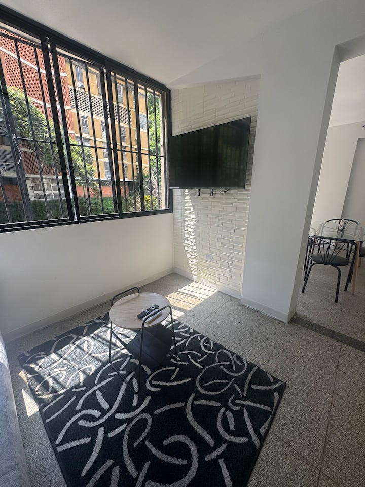 Apto Mediterráneo Céntrico Wifi Veloz | Minigolf - Caracas