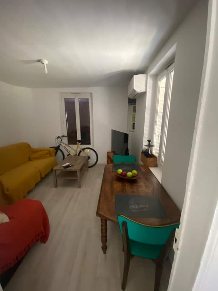 Duplex Maison De Ville 2 éTages. - Sens