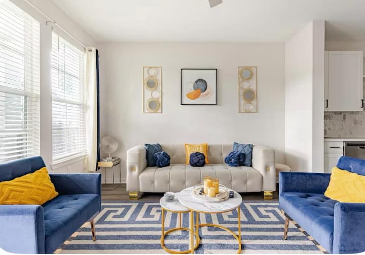 Luxury Stay | Pool + Gym + Fast Wi-fi - Winter Garden, FL