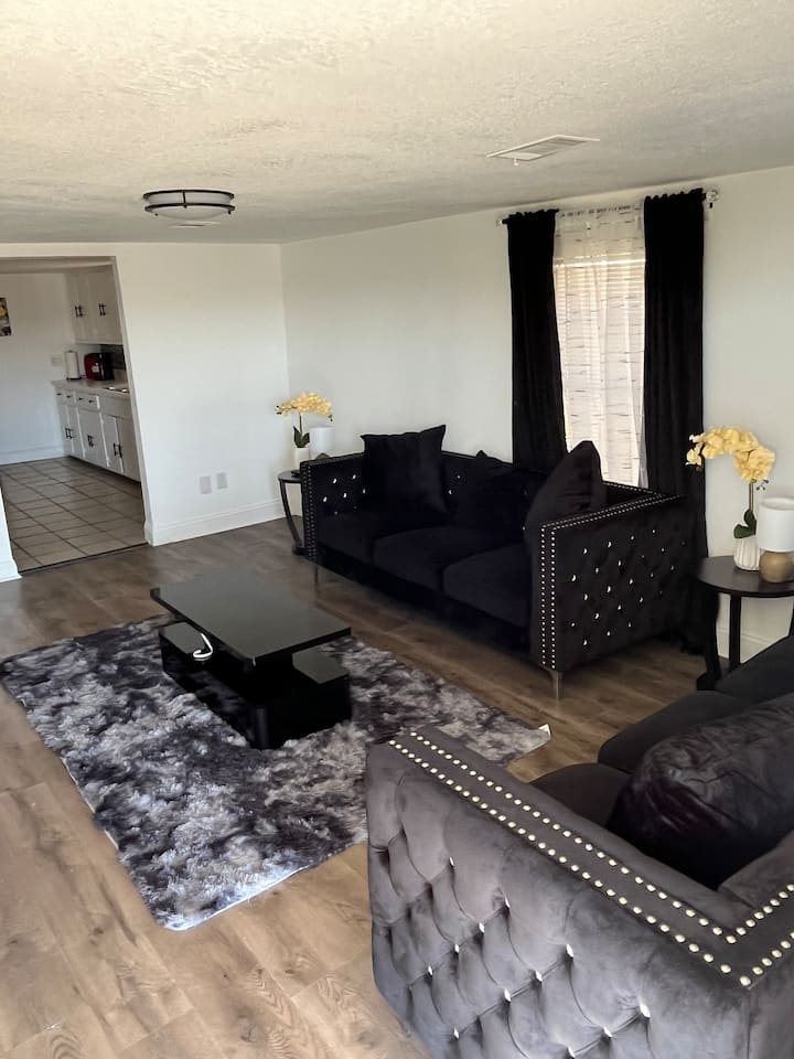 Cozy Hideaway - Arkansas State University, Jonesboro