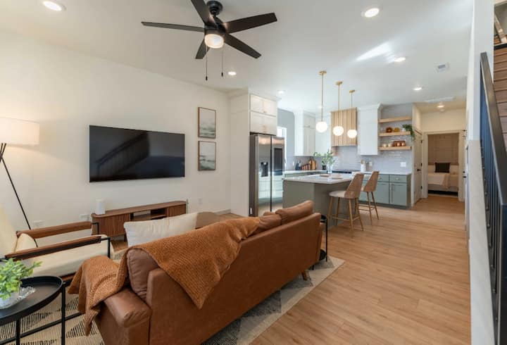 Trailside Home Near James River - Springfield, MO