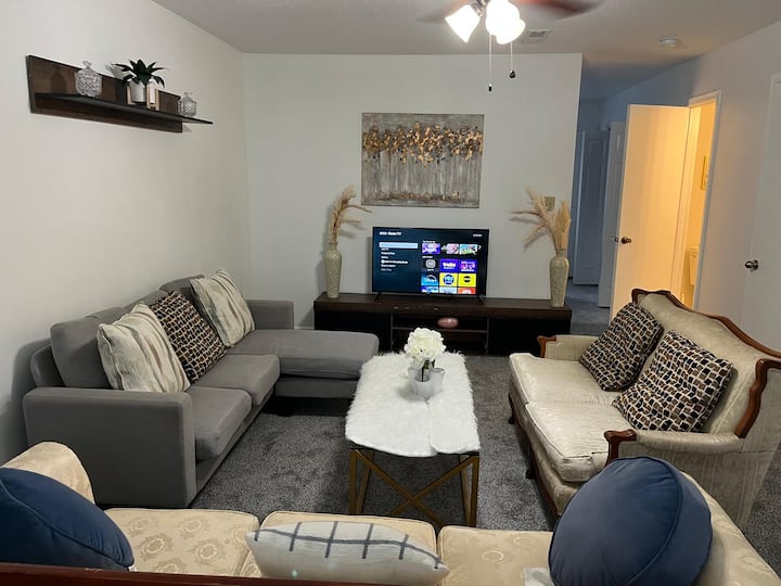 Favor Home Close To Fort Campbell Apsu Exit 1 & 4 - クラークスビル, TN