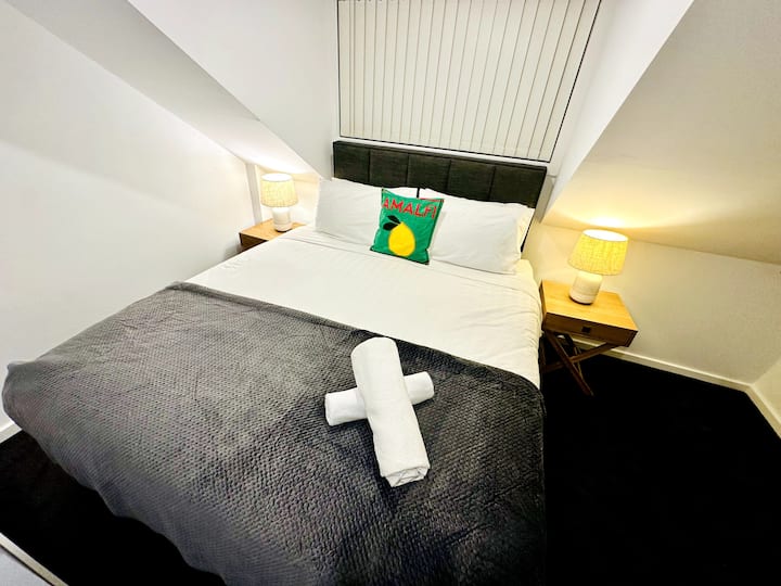 Beautiful 2br House, Aircon In All Rooms, Sleeps 4 - Saint Marys, Australia