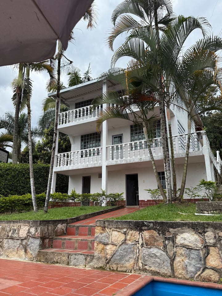 Hermosa Finca De Descanso | La Mesa - La Mesa