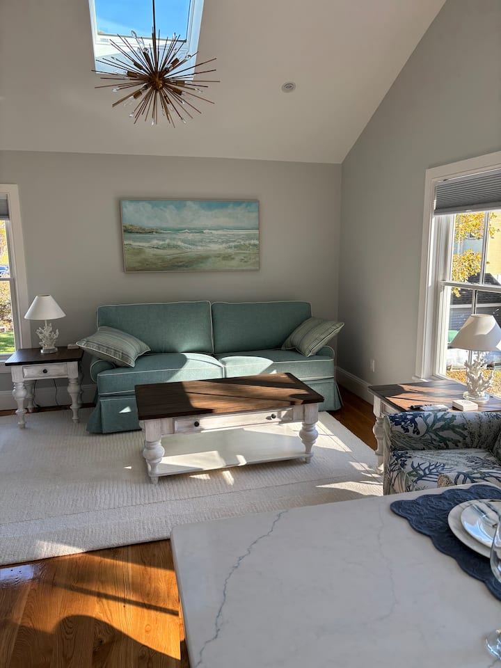 Modern Mystic Getaway Walk To Train And Downtown - Stonington, CT