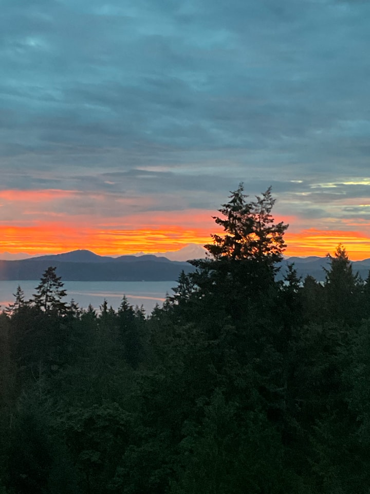 Saltspring Sunrise - Salt Spring Island