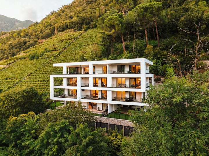 Apt 4 | 2 Bedrooms (1 Double, 1 Single) - Merano