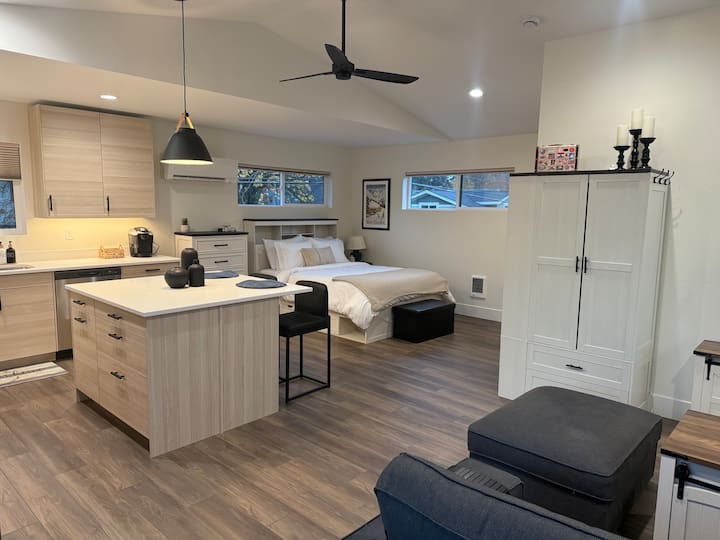 Private And Peaceful Cda Studio - Coeur d'Alene, ID