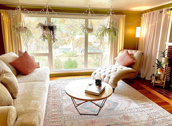 The Lucky Acorn-luxury House With Hottub Spa! - Eugene, OR