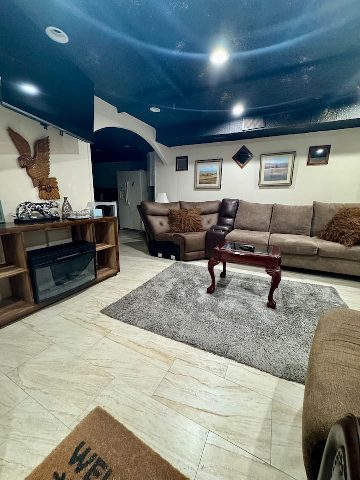 Cozy Apartment Close To Transit - Bronx, NY