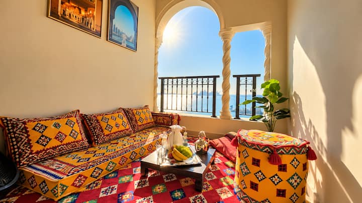Authentic Arabian@pearl/ Free&private Beach Access - Catar