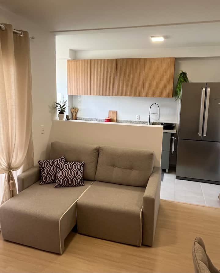 Apartamento Com Piscina E A/c, Frente Mar - Itapoá